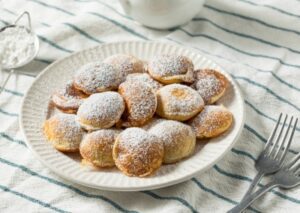 Variasi Makanan Khas Natal Dari Kalkun Panggang Hingga Kue Buah